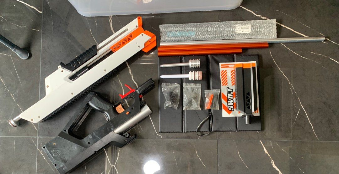 Worker Swift, Hobbies & Toys, Toys & Games on Carousell