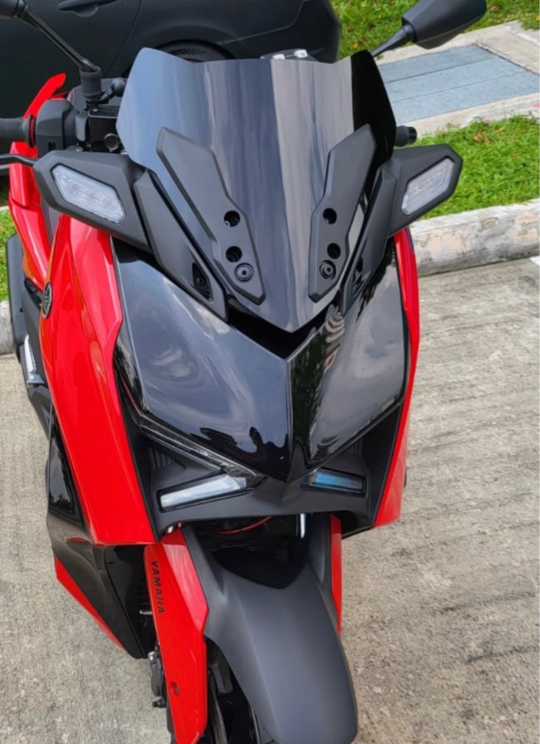 Xmax v2 / xmax 2023 sport windshield perfectly fit., Motorcycles ...