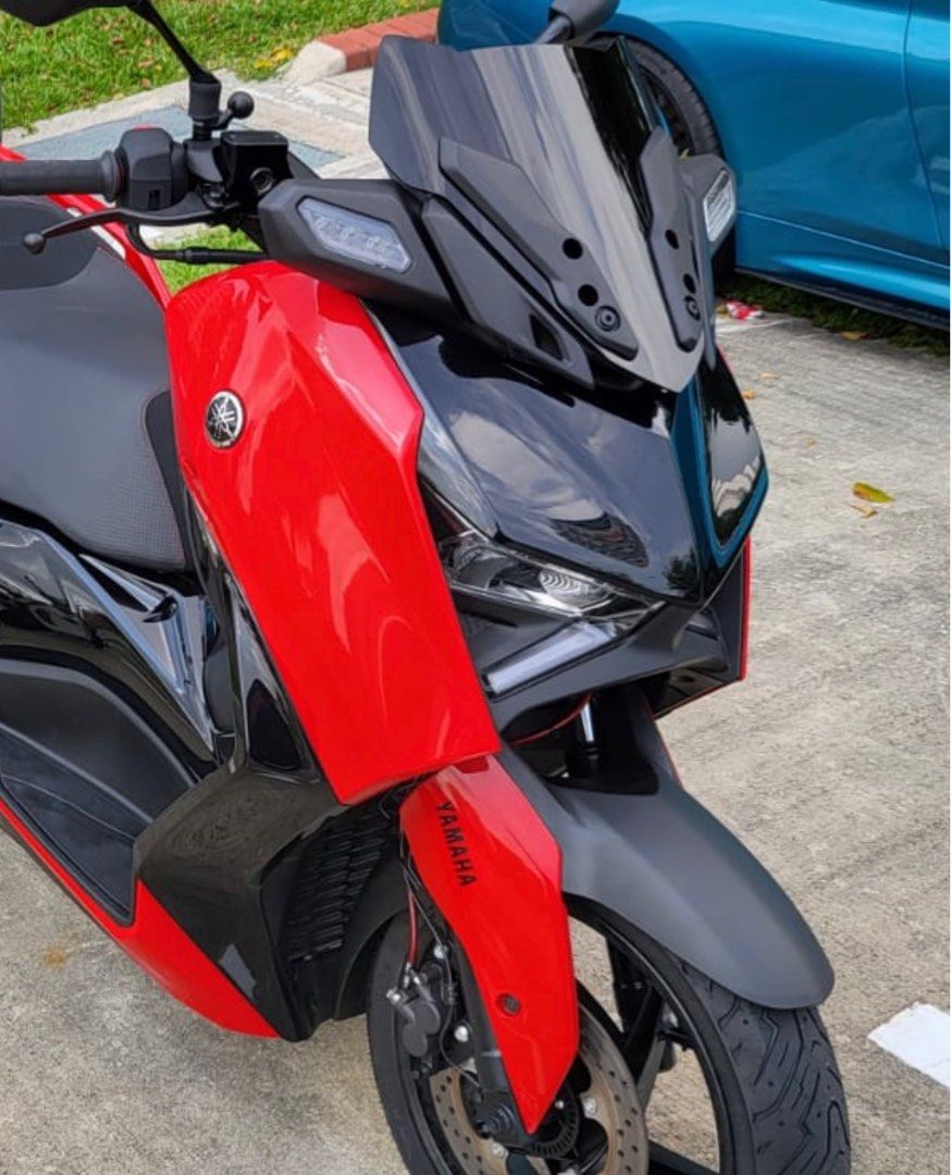 Xmax v2 / xmax 2023 sport windshield perfectly fit., Motorcycles ...