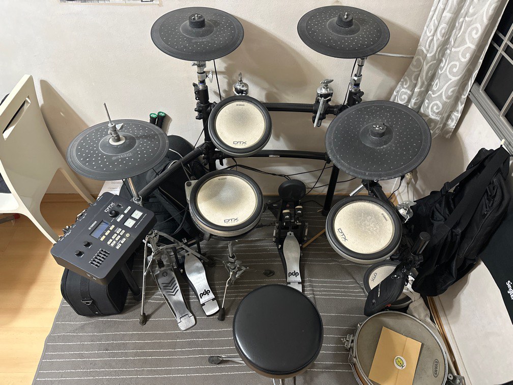 Yamaha DTX700, Hobbies & Toys, Music & Media, Musical Instruments on ...