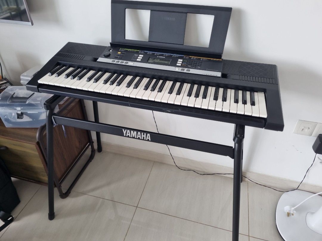 Yamaha Keyboard Organ (comes with stand), Hobbies & Toys, Music & Media, Musical Instruments on ...
