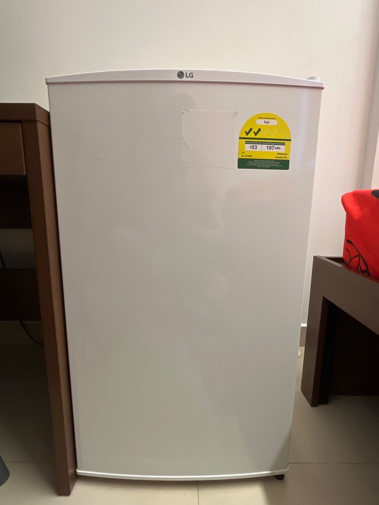 90l fridge, TV & Home Appliances, Kitchen Appliances, Refrigerators ...