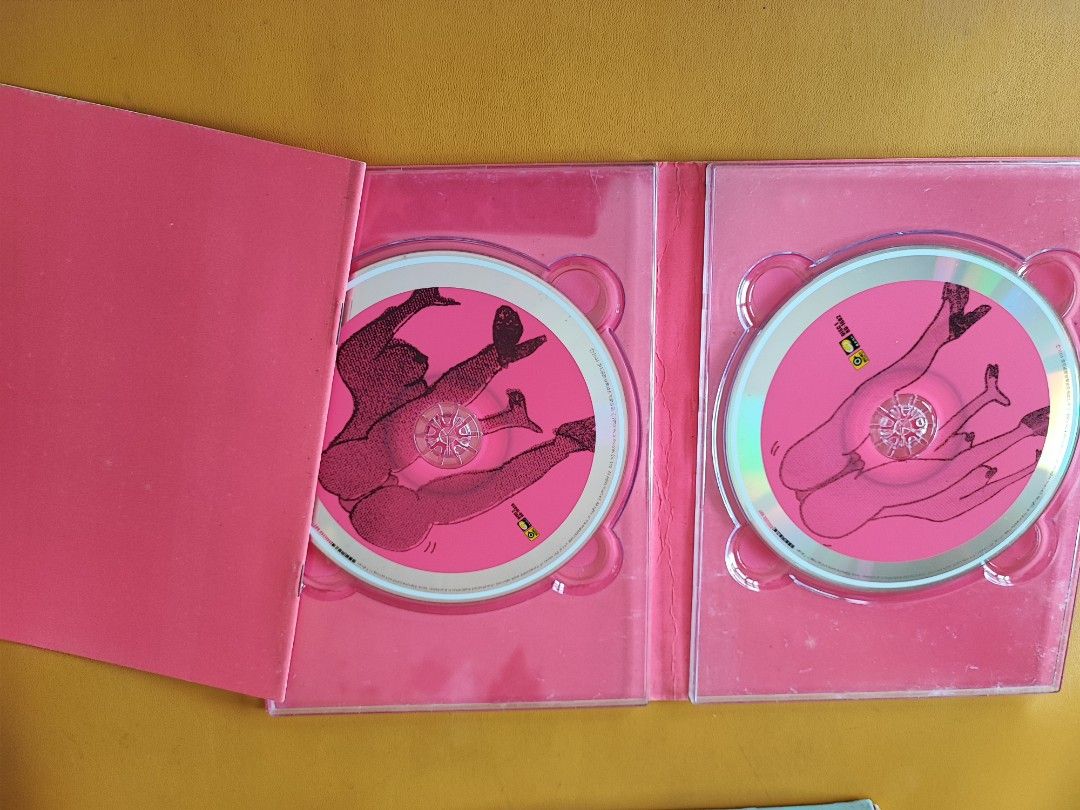 張震嶽 阿嶽正傳 USELESS GUY 2CD 新歌+精選 2004 台版 Ayal Komod 相集歌詞書及外紙套, 興趣及遊戲, 音樂、樂器 & 配件, 音樂與媒體 - CD 及 DVD ...