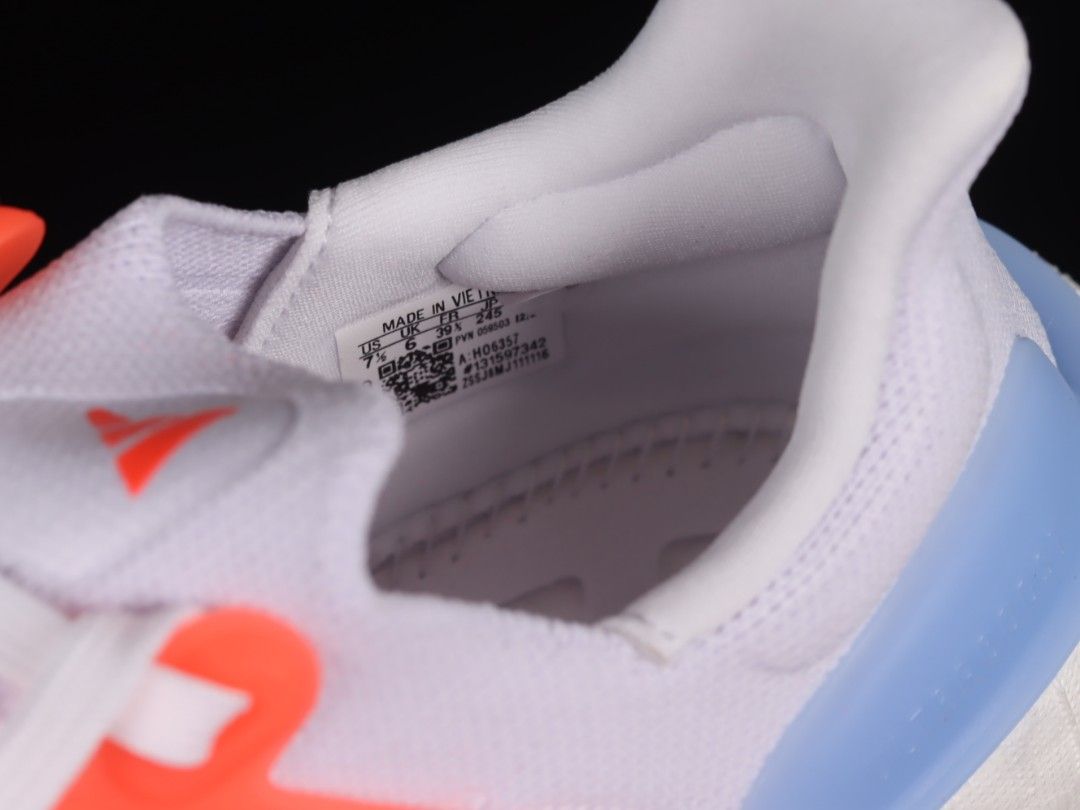 Adidas Ultra Boost Light 23 H06357, Fesyen Wanita, Sepatu di Carousell