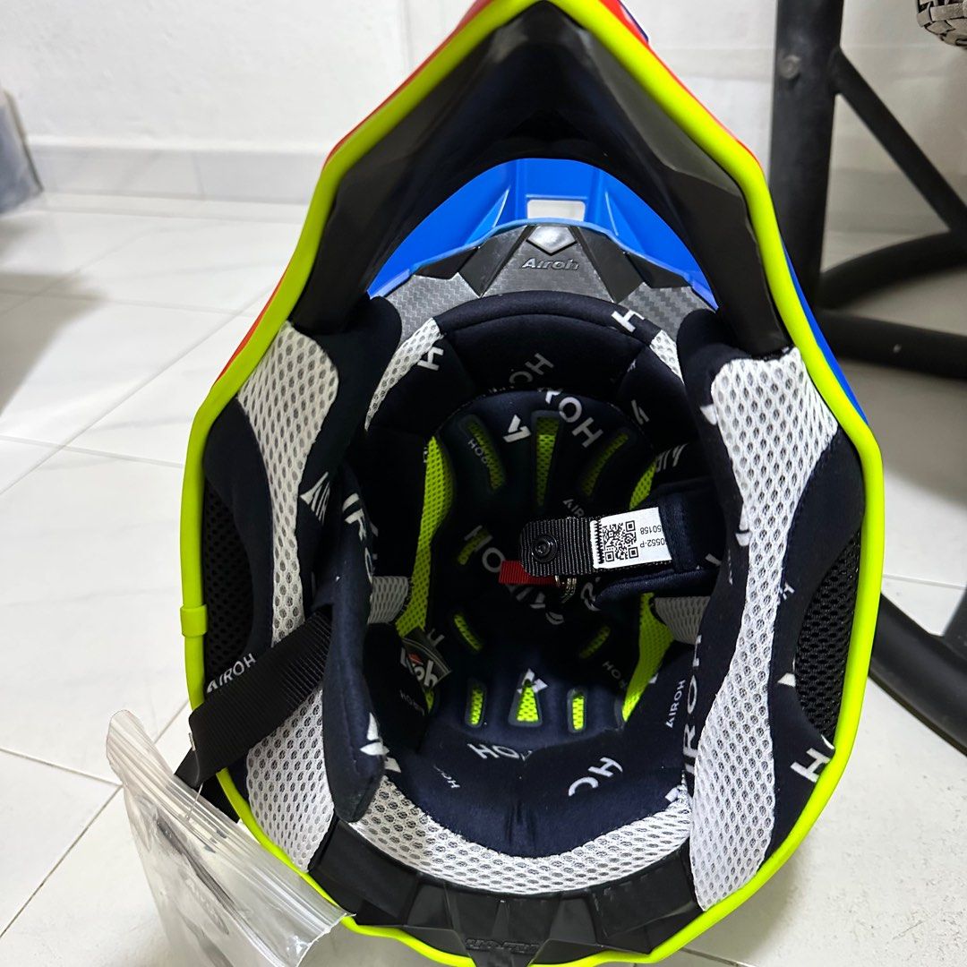 Airoh Twist 2.0 Azure Helmet XXL XL off road motorcross, Motorcycles ...