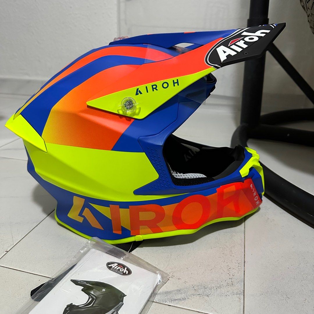 Airoh Twist 2.0 Azure Helmet XXL XL off road motorcross, Motorcycles ...