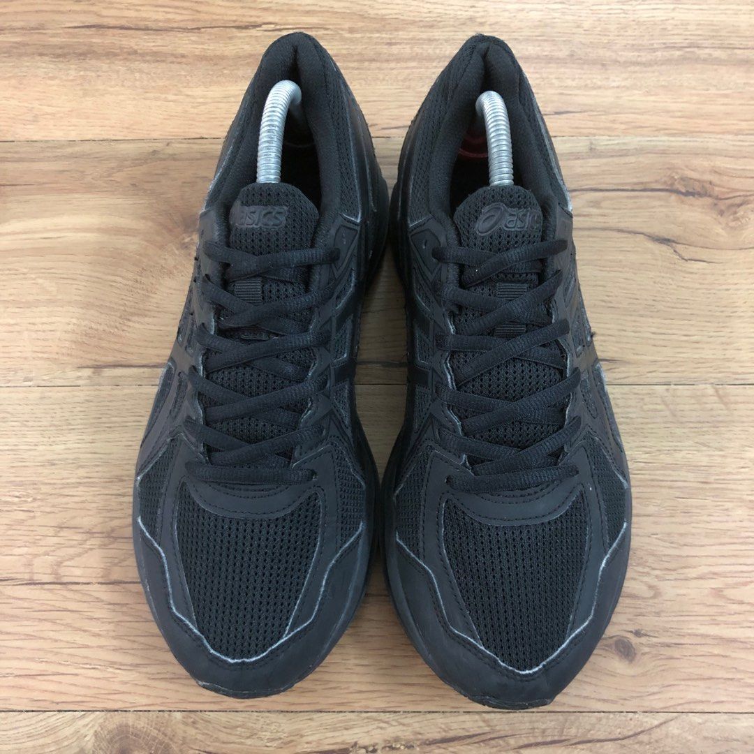 Asics Jog 100 (7.5uk), Men's Fashion, Footwear, Sneakers on Carousell