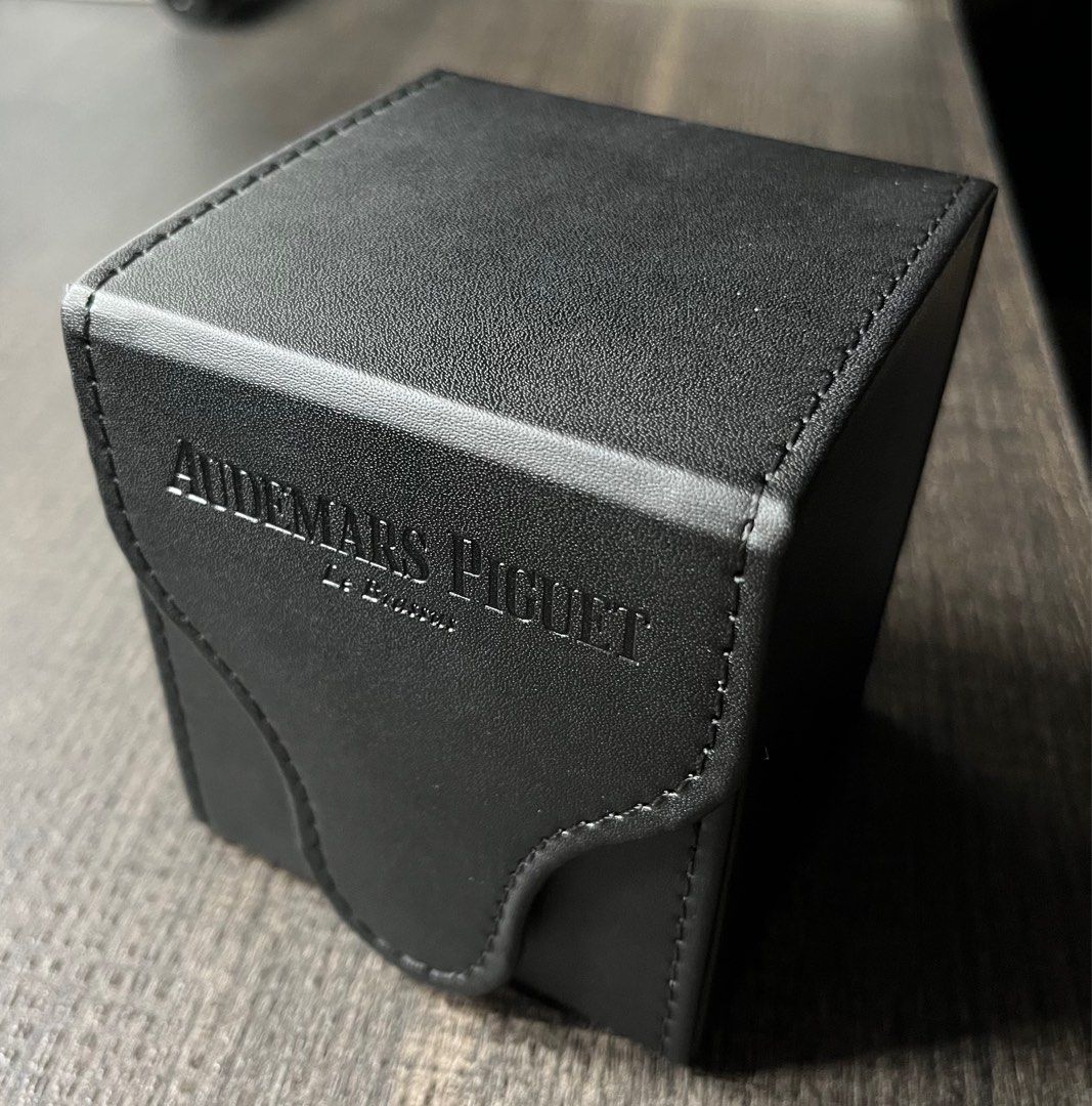 Audemars Piguet Watch travel case pouch AP, 名牌, 手錶 - Carousell