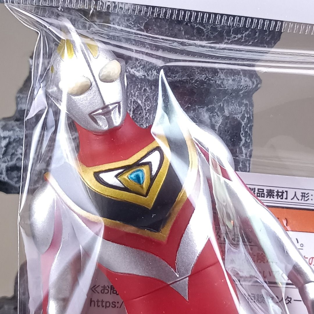 BANDAI Ultraman Gaia Ultra Hero Series Sofubi Soft Vinyl Action Figure ...