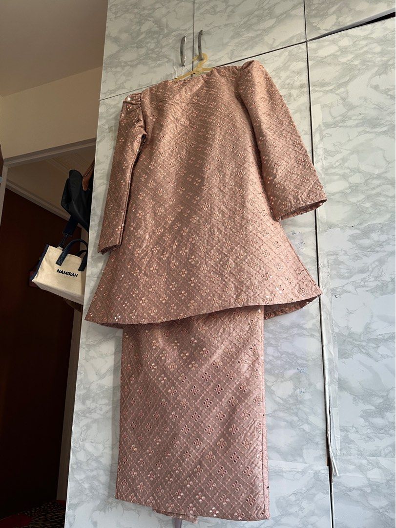CLASSY BELLA AMMARA BAJU KURUNG MAWAR IN NUDE PINK SIZE M BRAND NEW WITH TAG tags Hari Raya baju ...