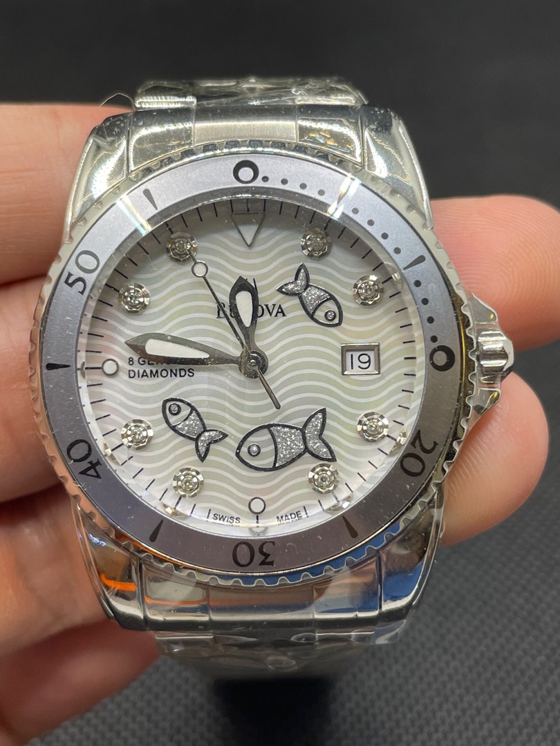 BULOVA Cute Fish collection, 女裝, 手錶及配件, 手錶 - Carousell