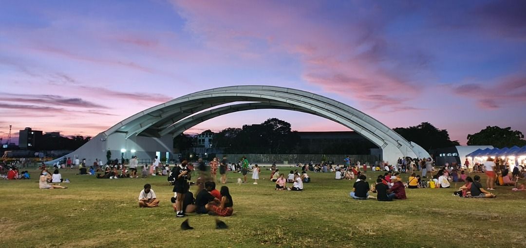 Callisto Towers, 1 Bedroom Condo with Parking at Circuit Makati by ...