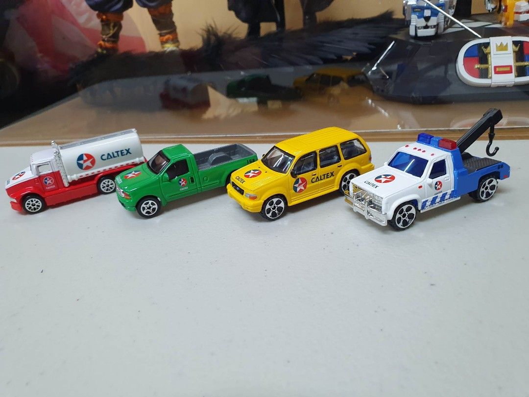 Caltex fuel tanker and fleet 4 vehicle set, Hobbies & Toys, Memorabilia ...