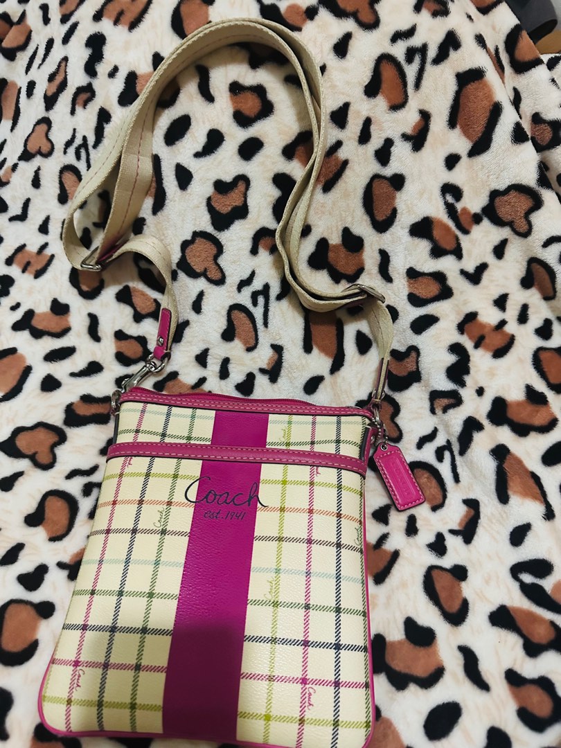 Coach pink color sling , Women's Fashion, Bags & Wallets, Cross-body ...