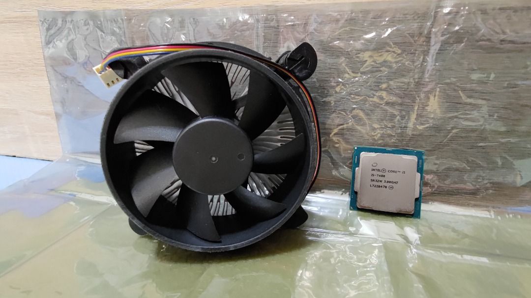 【二手】CPU Intel Core i5-7400 / 4核-4緒 / 3.0GHz(↑3.5G) / 6M / HD 630 / 65W ...