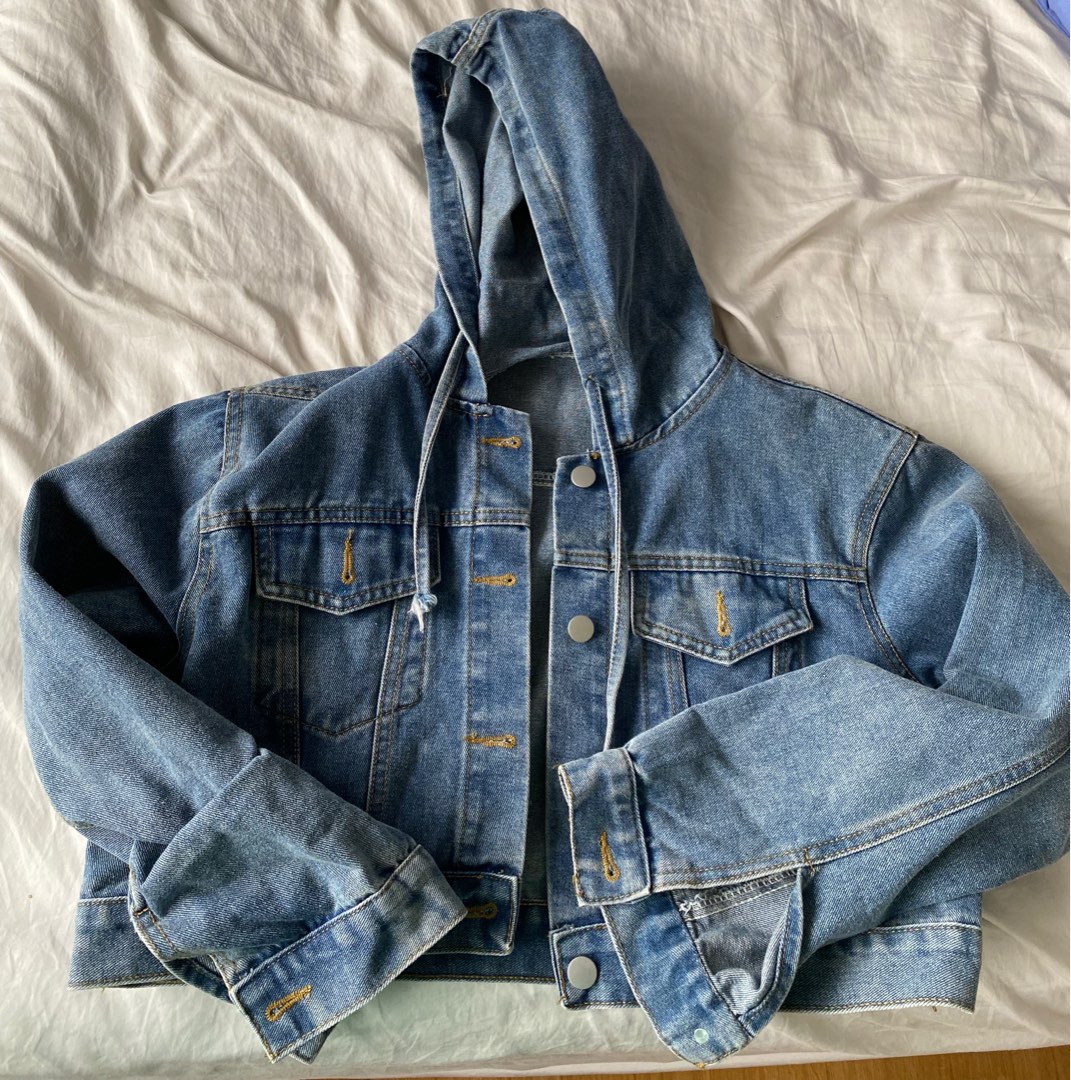 Cropped Denim hoodie jacket, Women's Fashion, Coats, Jackets and ...