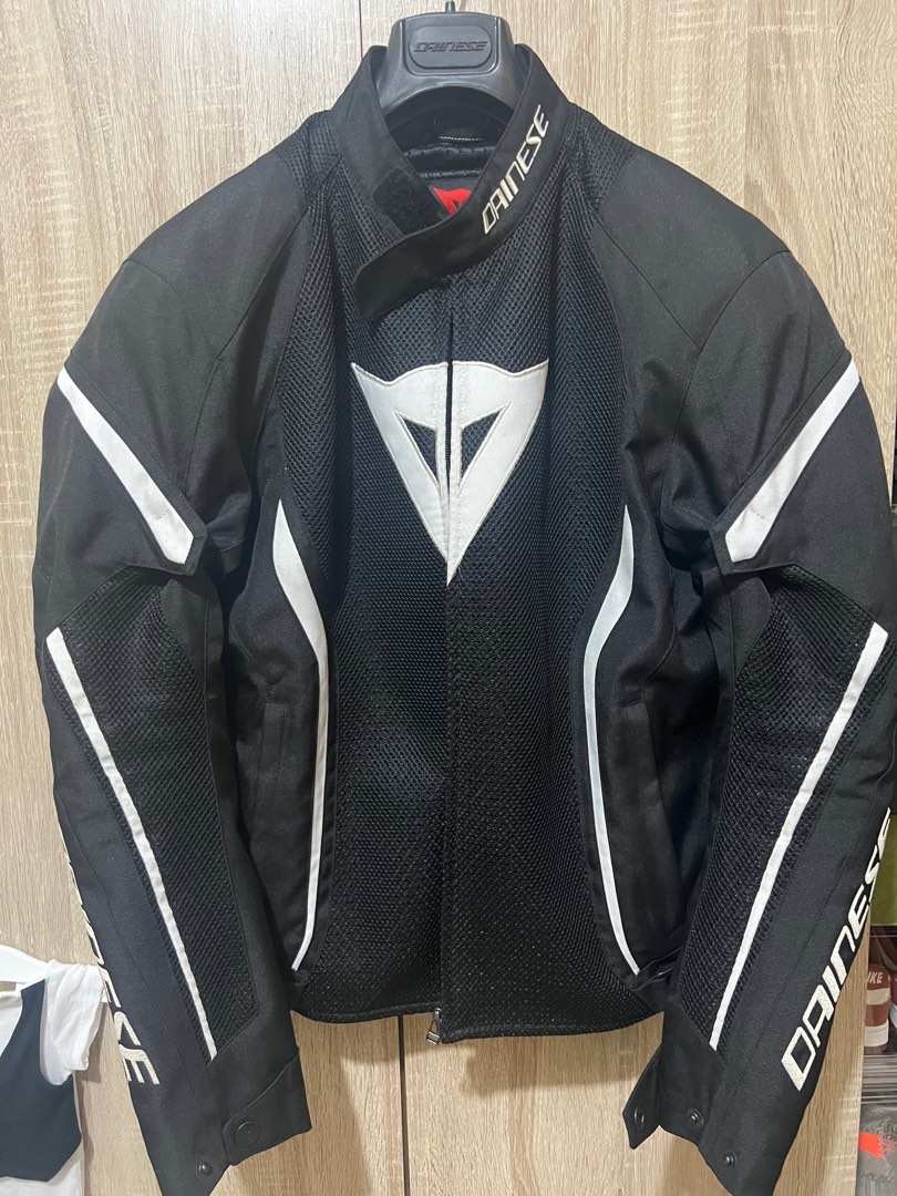 Dainese, Men's Fashion, Coats, Jackets and Outerwear on Carousell