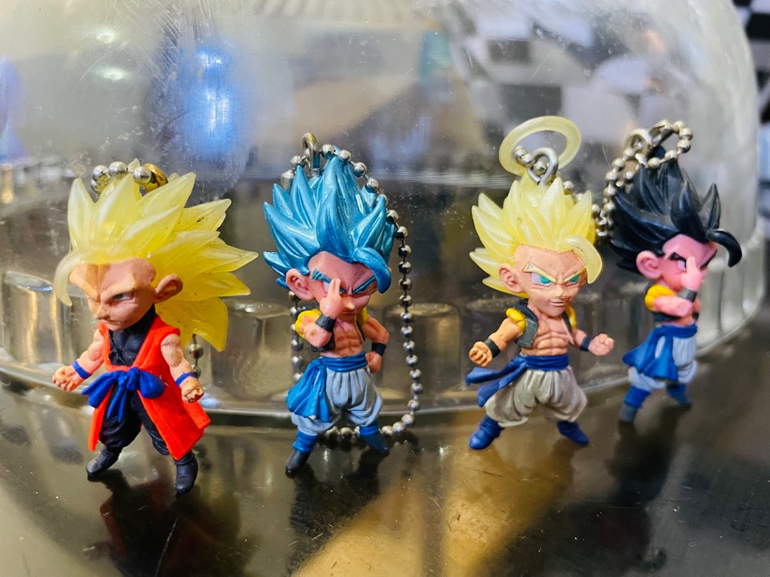 Dbz keychain set, Hobbies & Toys, Toys & Games on Carousell