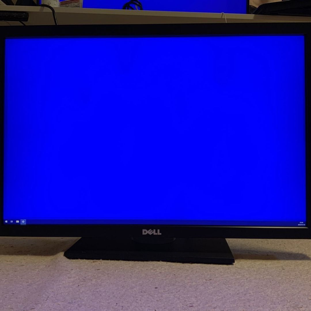 Dell U3011 Ultrasharp IPS LCD Screen, 電腦＆科技, 電腦周邊及配件, 電子屏幕 - Carousell