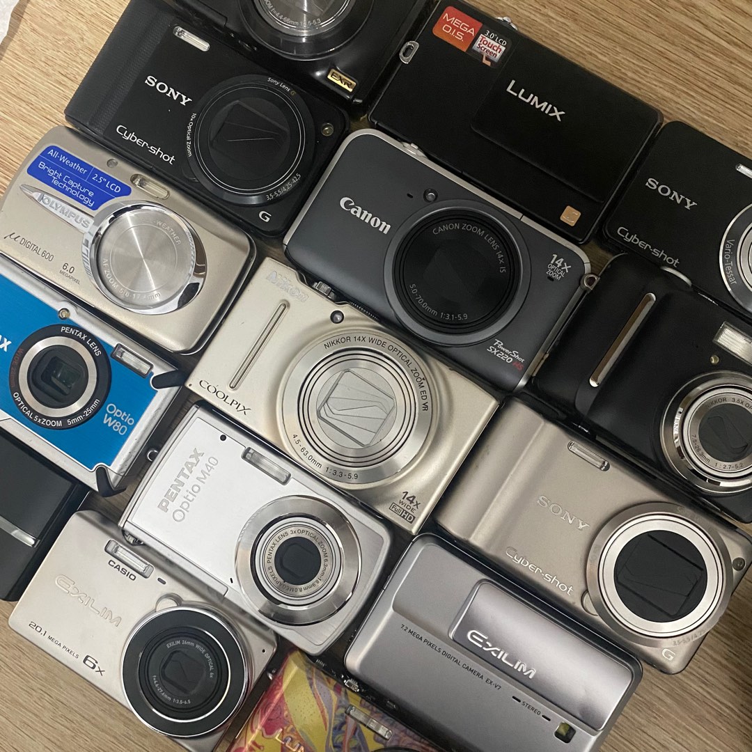 Digital Camera Collection @digidump.cam on IG on Carousell