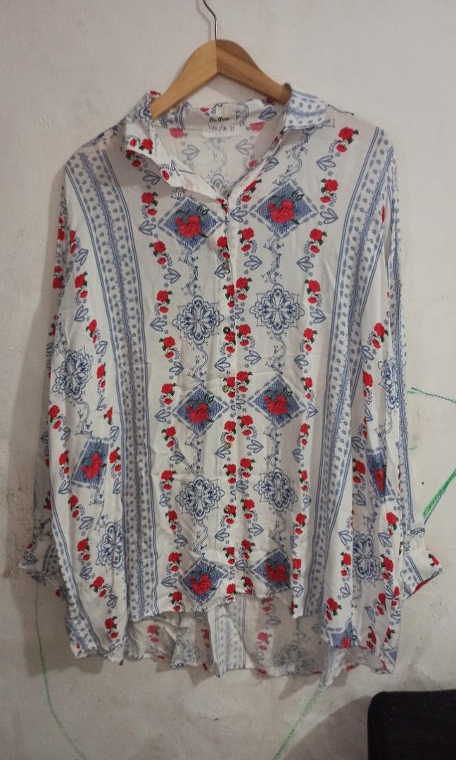 #38PR Fix Pose Bunga, Fesyen Wanita, Pakaian Wanita, Atasan di Carousell