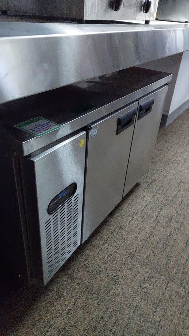 (Free delivery & warranty) 2 door counter chiller 1200x600x850/ table ...