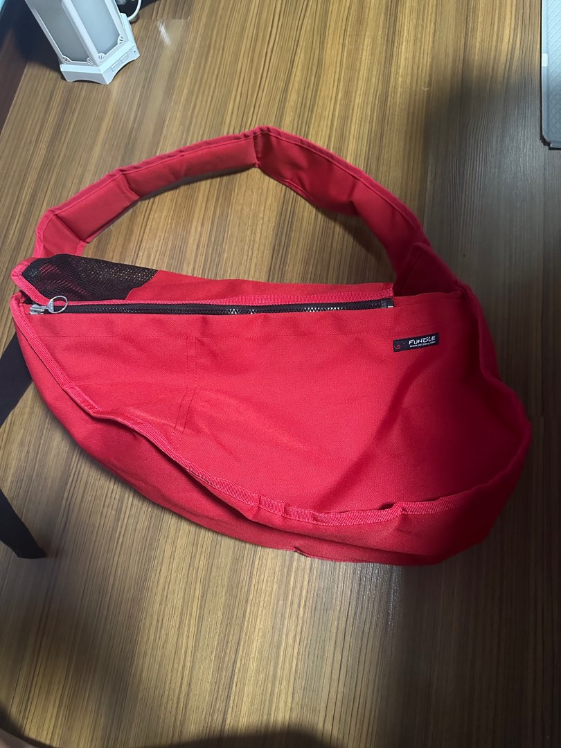 Fundle sling bag - Large, Pet Supplies, Homes & Other Pet Accessories ...