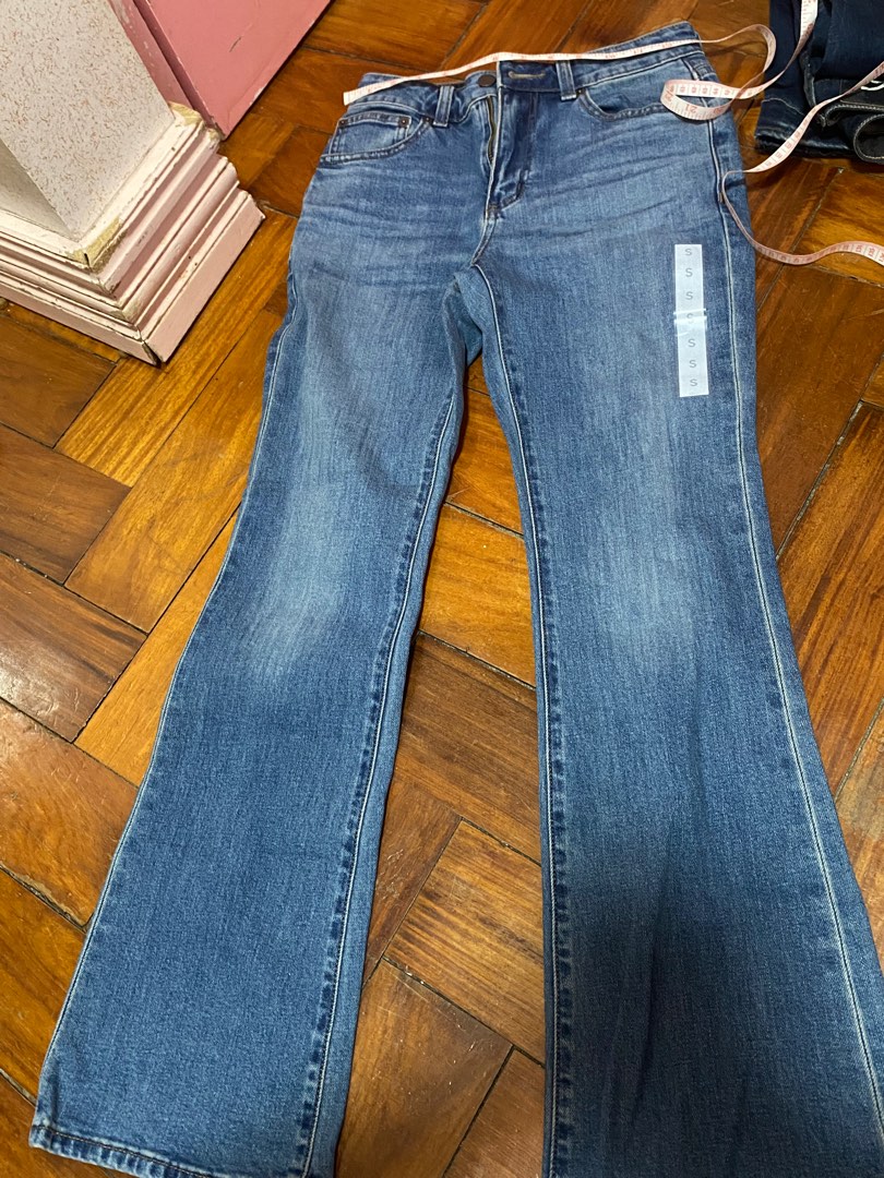 GU flare jeans on Carousell
