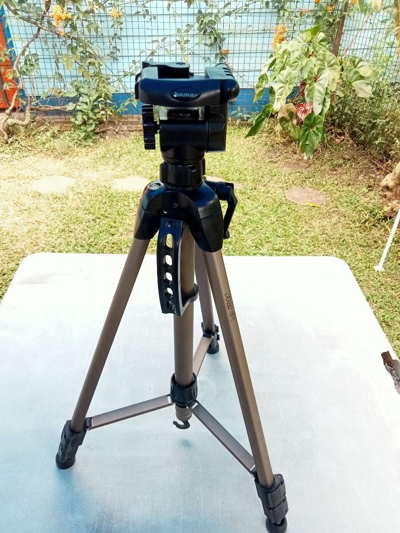 Hama Camera Tripod Star 61, Photography, Cameras on Carousell