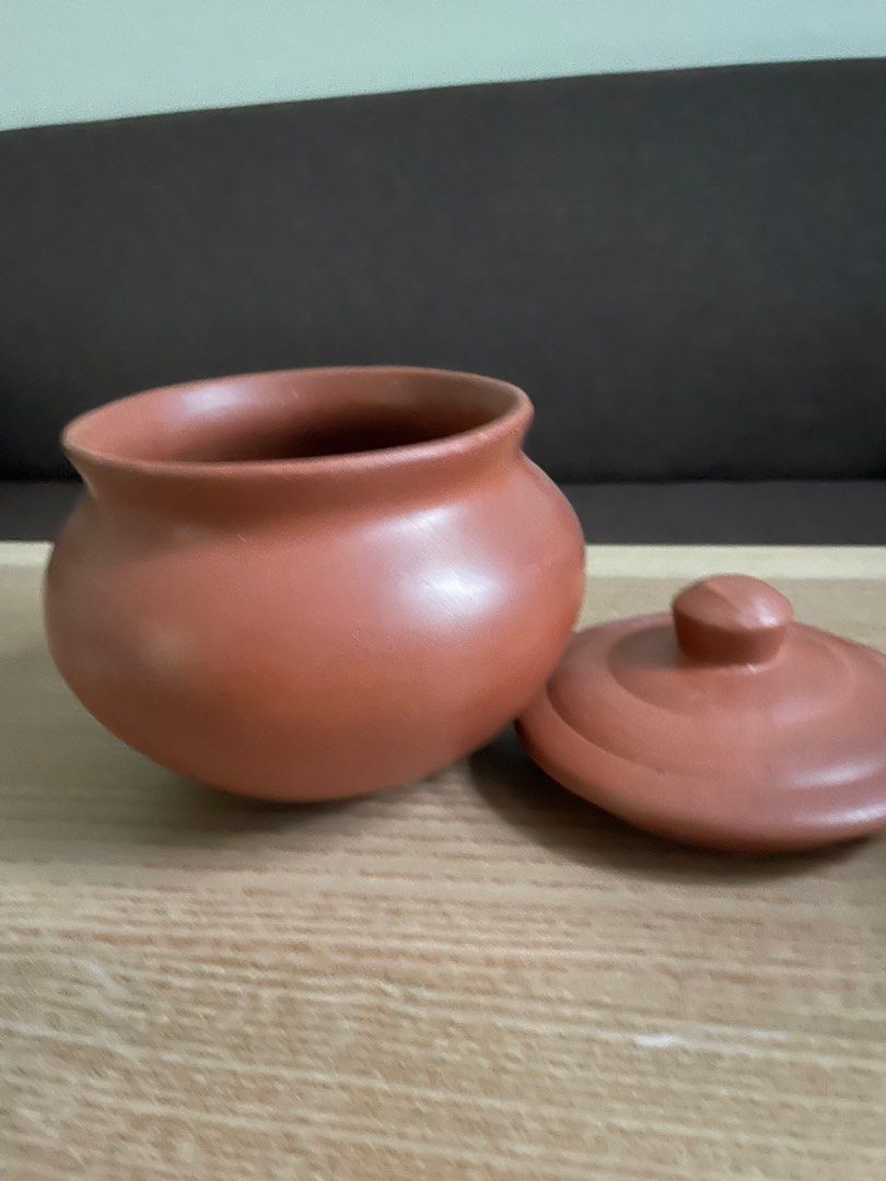 Handmade earthen pot, Hobbies & Toys, Memorabilia & Collectibles ...