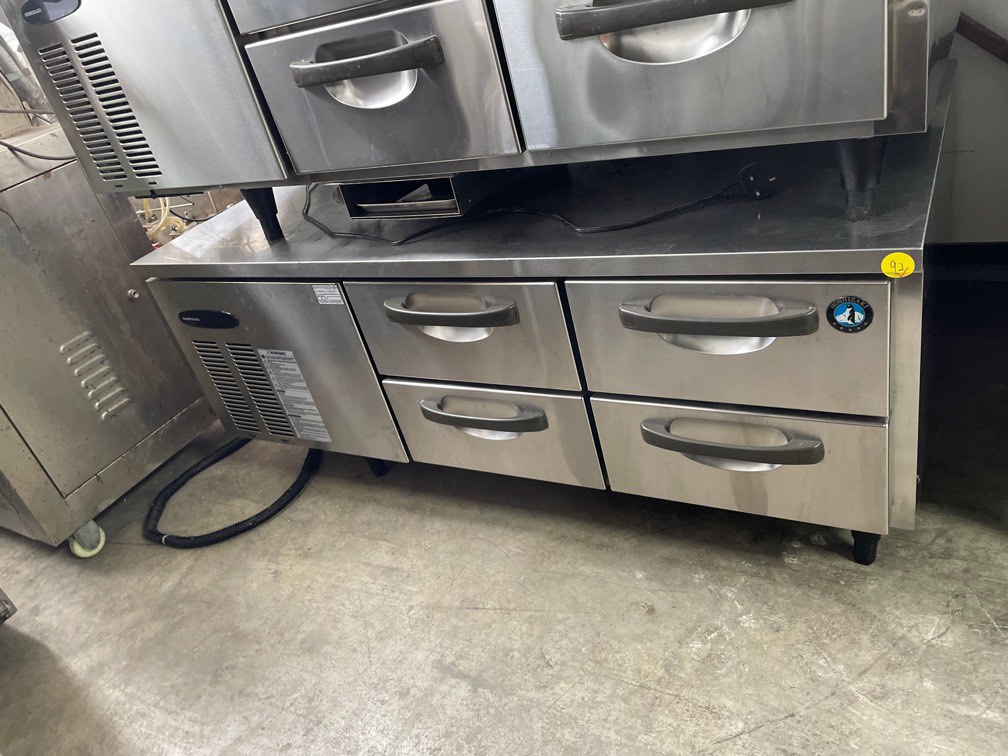 Hoshizaki 4 drawer chef base counter chiller / drawer chiller, TV ...
