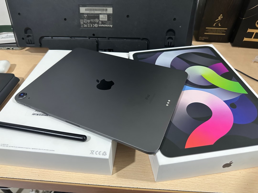 Ipad Air 4 64GB WIFI on Carousell