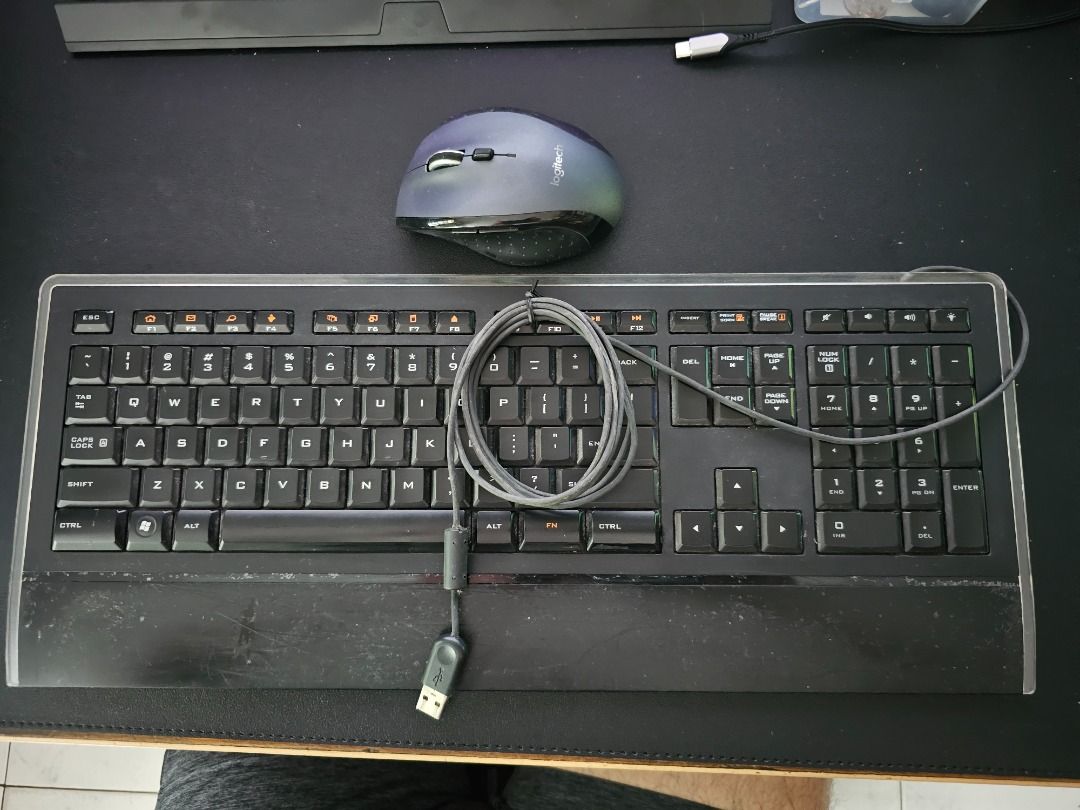 Logitech Illuminated Keyboard Usb With M705 Wireless Mouse Computers