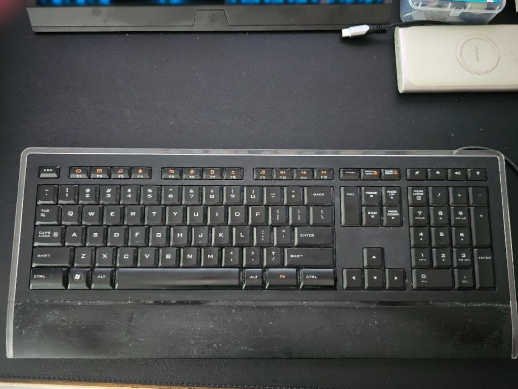 Logitech Illuminated Keyboard Usb With M705 Wireless Mouse Computers