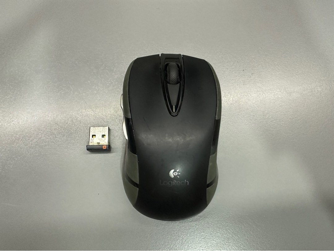 Logitech M545 Wireless Mouse (black), Computers & Tech, Parts ...