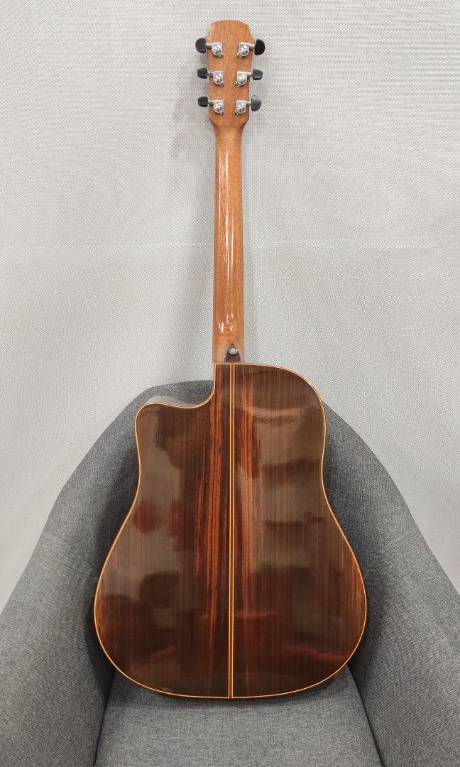 Maestro ED-3 Acoustic Guitar, Hobbies & Toys, Music & Media, Musical Instruments on Carousell