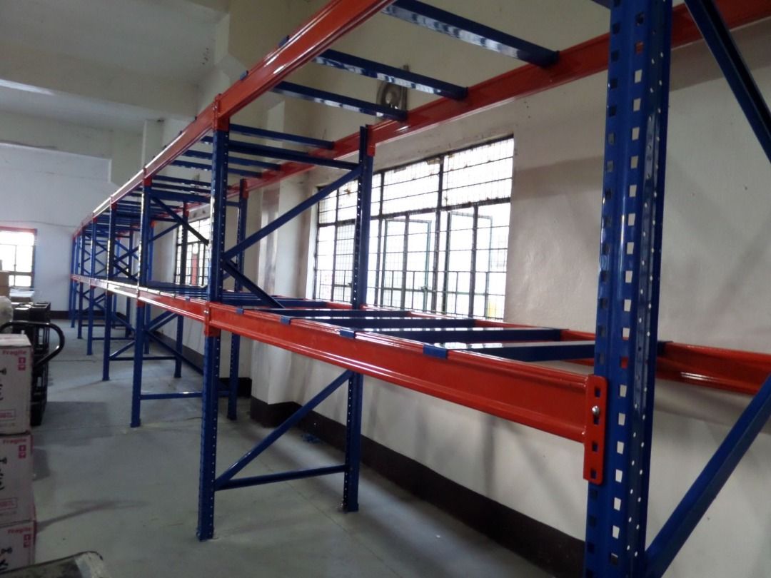 Metal Pallet Rack for big warehouse, Furniture & Home Living, Furniture ...