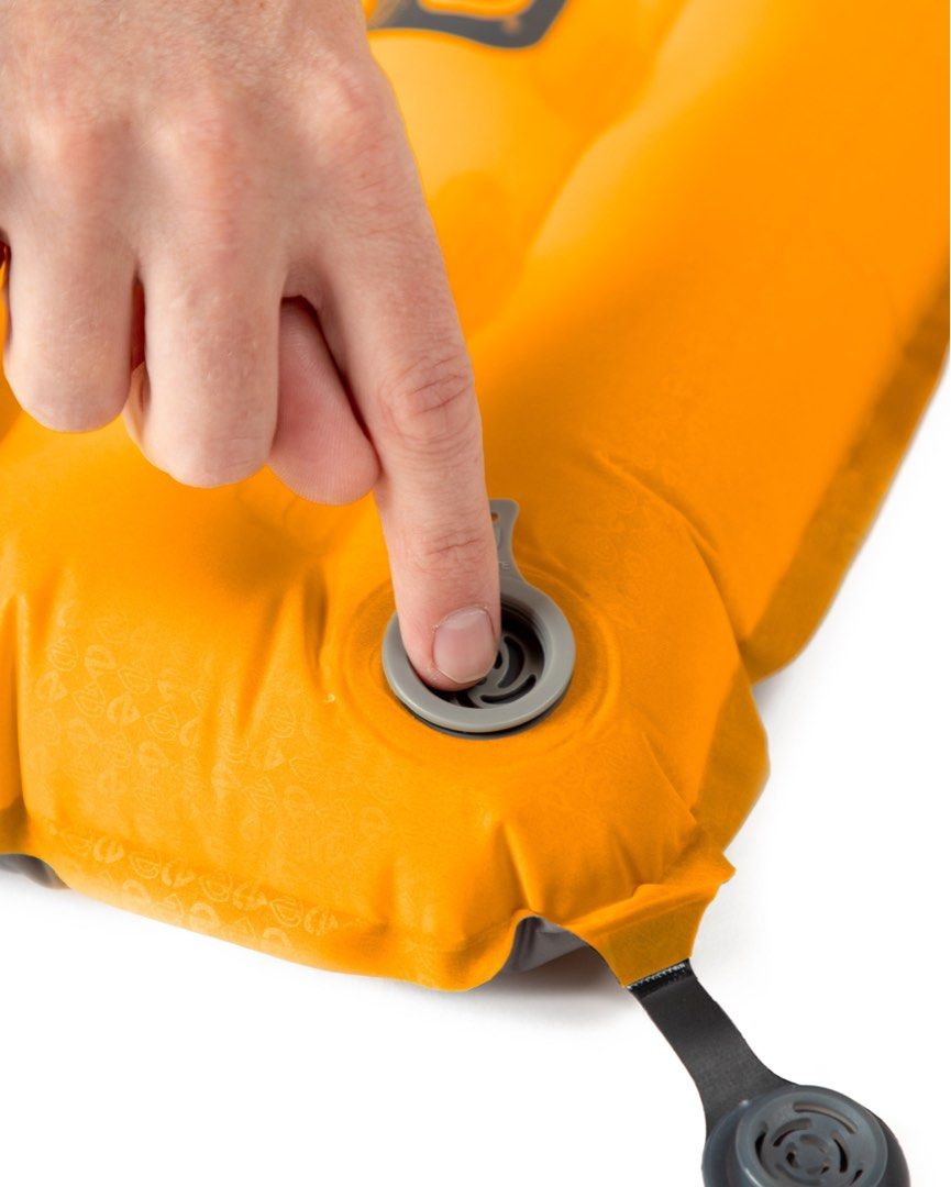 Nemo Tensor Insulated Regular Wide Sleeping Pad, 運動產品, 行山及露營 - Carousell