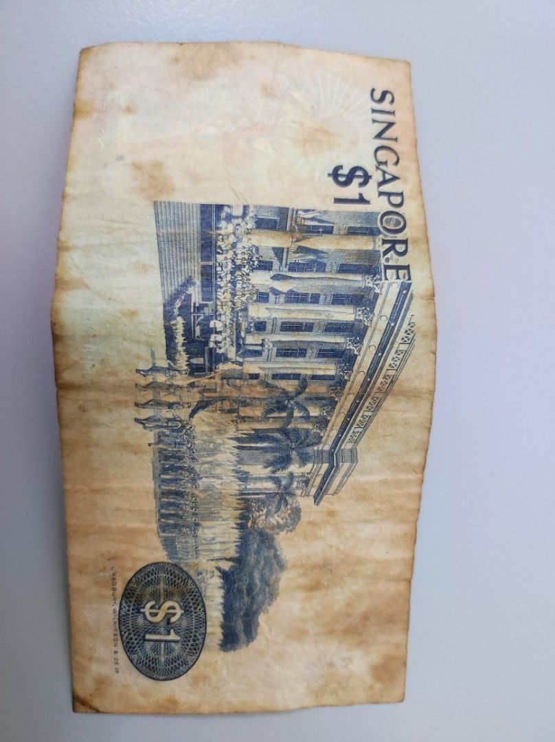 Old SGD 1 note for sale (bird series) negotiable!, Hobbies & Toys ...