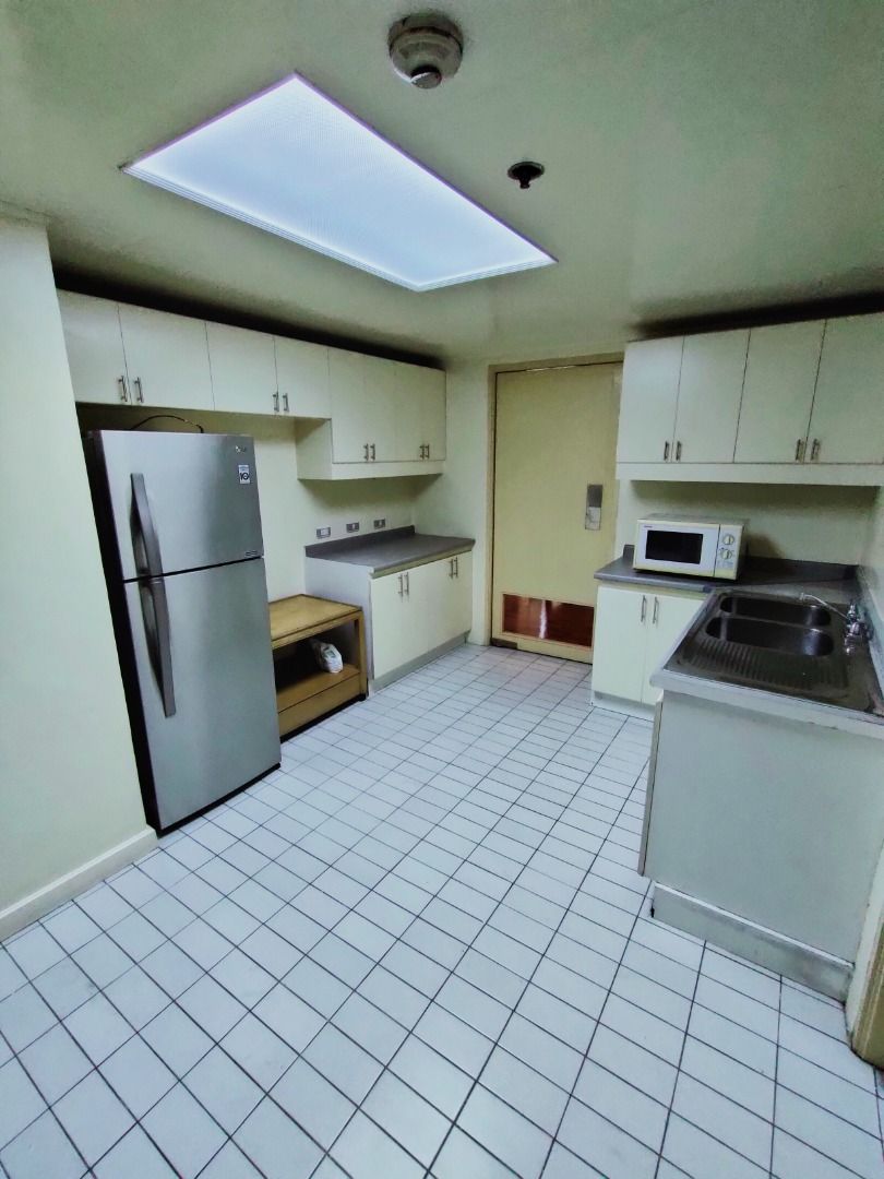 One Salcedo Place on Carousell