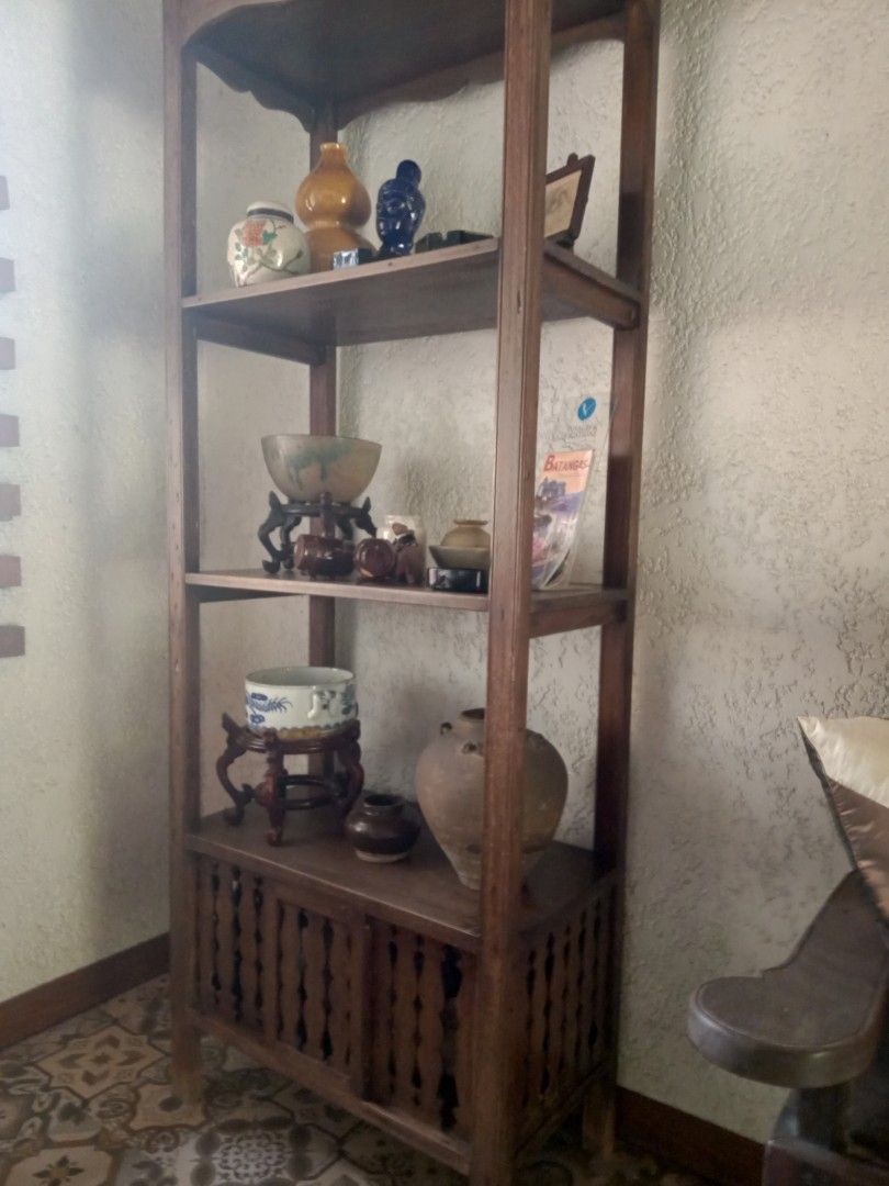 Pillow shelves, almario(?) on Carousell