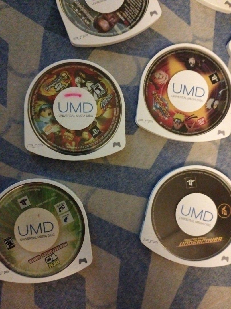 PSP cds, Hobbies & Toys, Toys & Games on Carousell