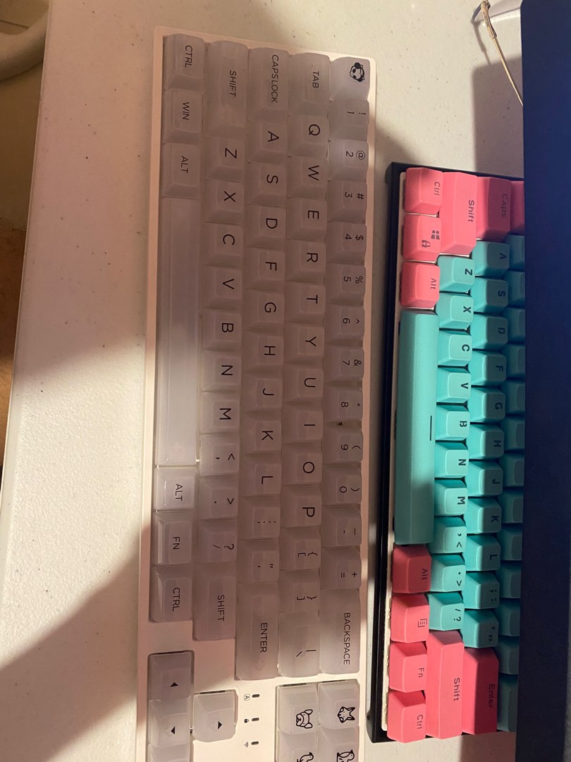 Rk68 Plus Tri mode AkKo Clear Keycaps White v2 AkKo Vintage White 70 ...