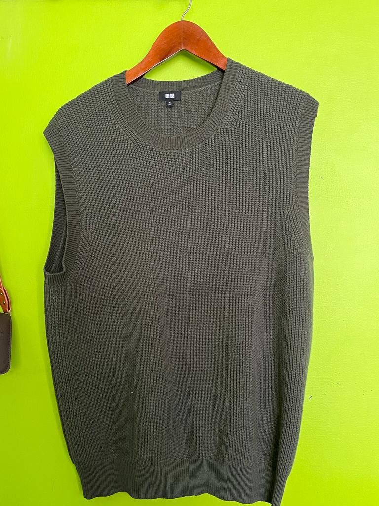 Rompi Rajut Middle Gauge Kerah Bulat warna Army (XL), Fesyen Pria ...