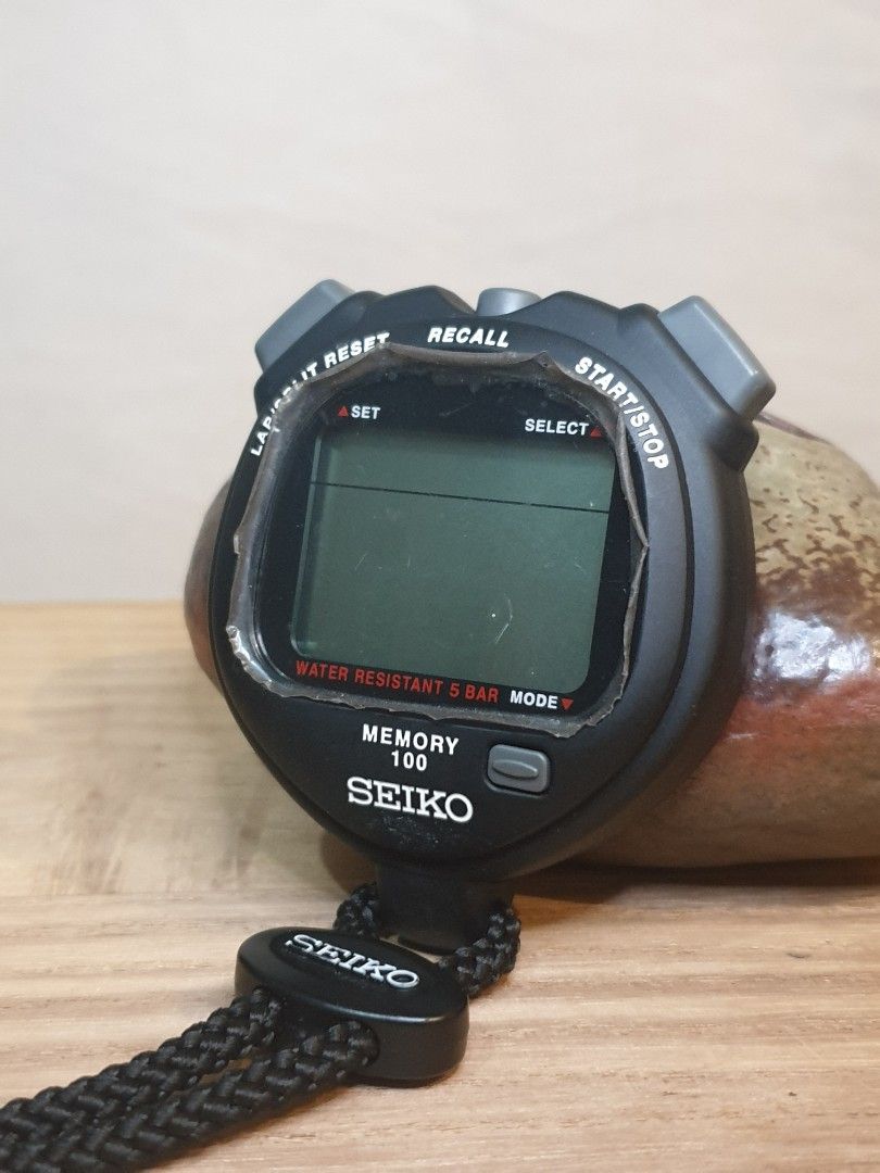 Seiko Stopwatch 100 Lap Memory Water Resistant With original case pouch ...