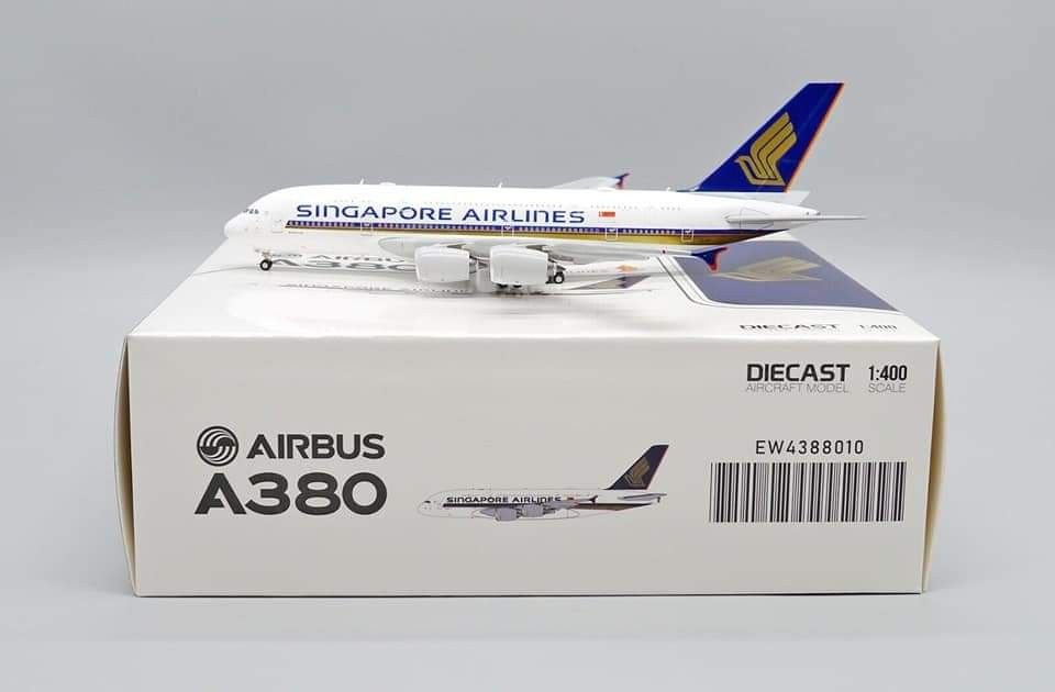 Singapore Airlines Airplane Models, Hobbies & Toys, Toys & Games on ...