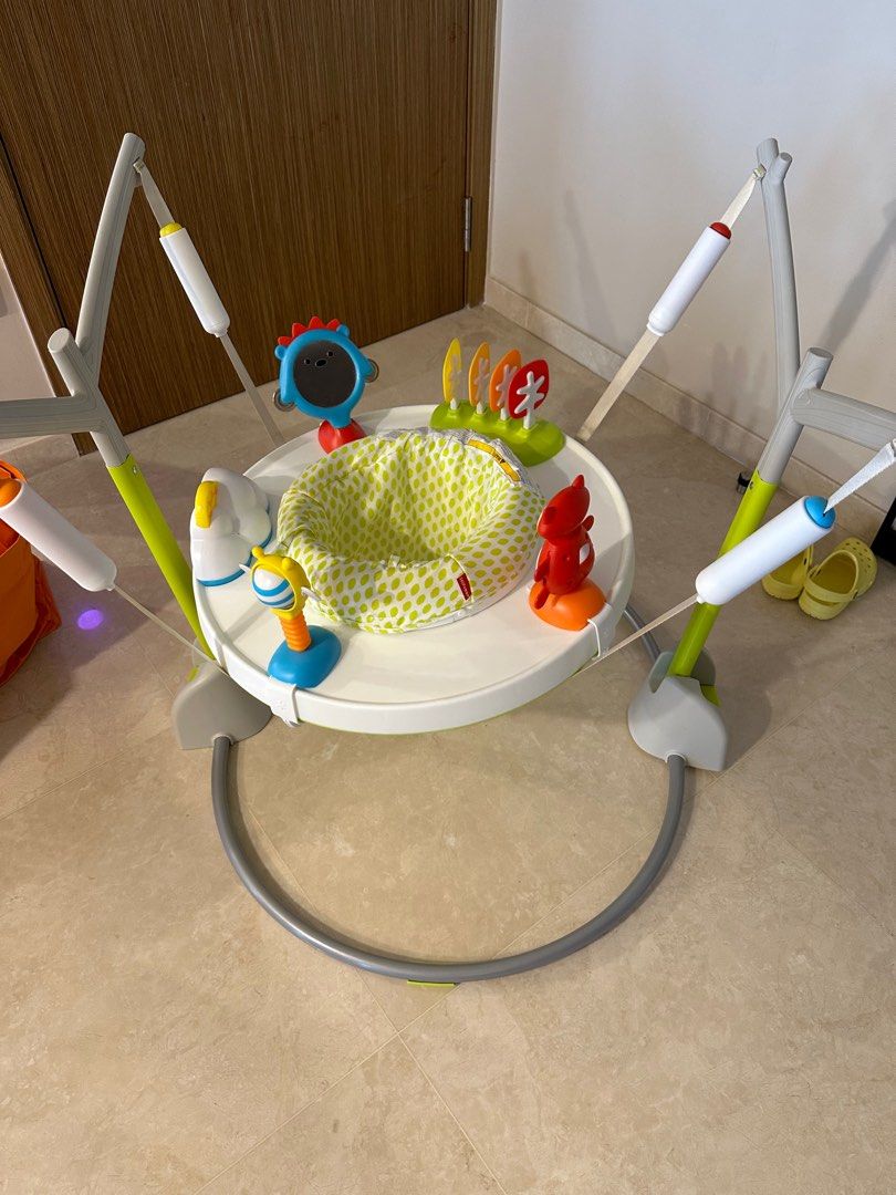 Skiphop activity center, Babies & Kids, Infant Playtime on Carousell