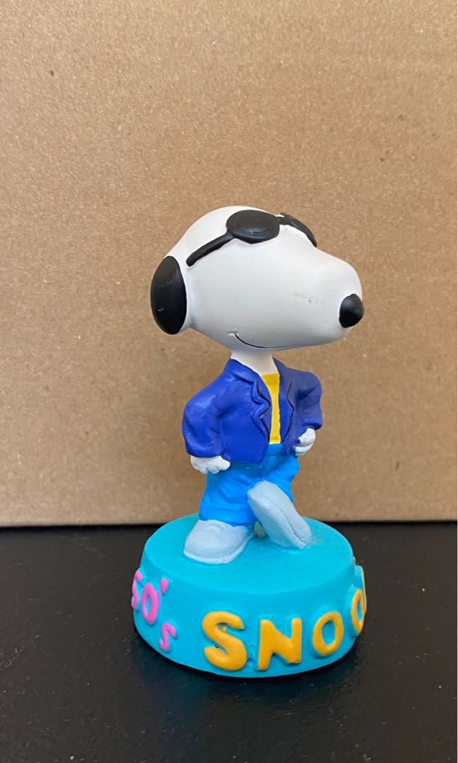 Snoopy/ Peanuts 50 years collection of 8 figures on Carousell