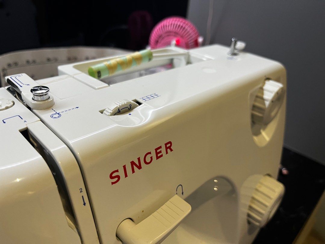 Stella Singer 8280 sewing machine, TV & Home Appliances, Other Home ...
