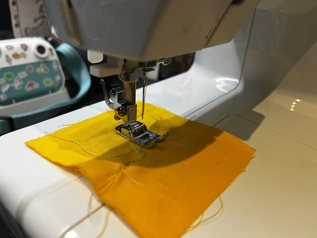 Stella Singer 8280 sewing machine, TV & Home Appliances, Other Home ...